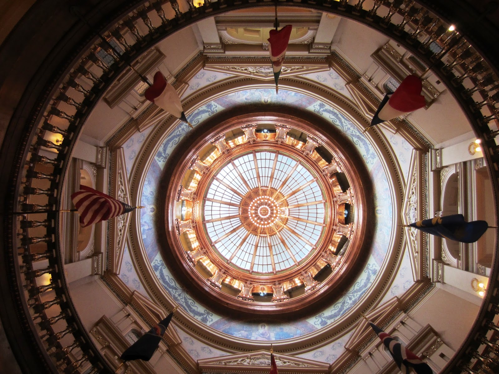 Souvenir Chronicles: TOPEKA, KANSAS: STATE CAPITOL BUILDING