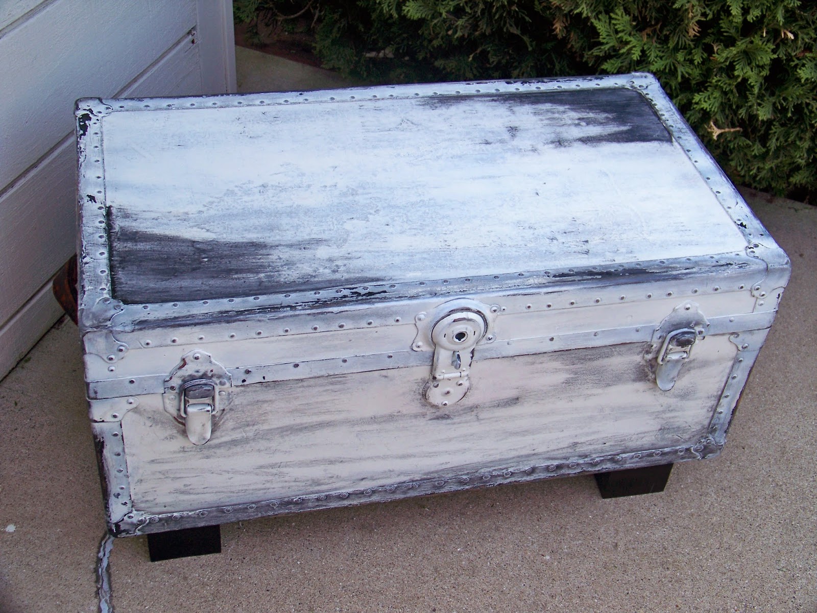 Red Revival: Repurposed Army Trunks