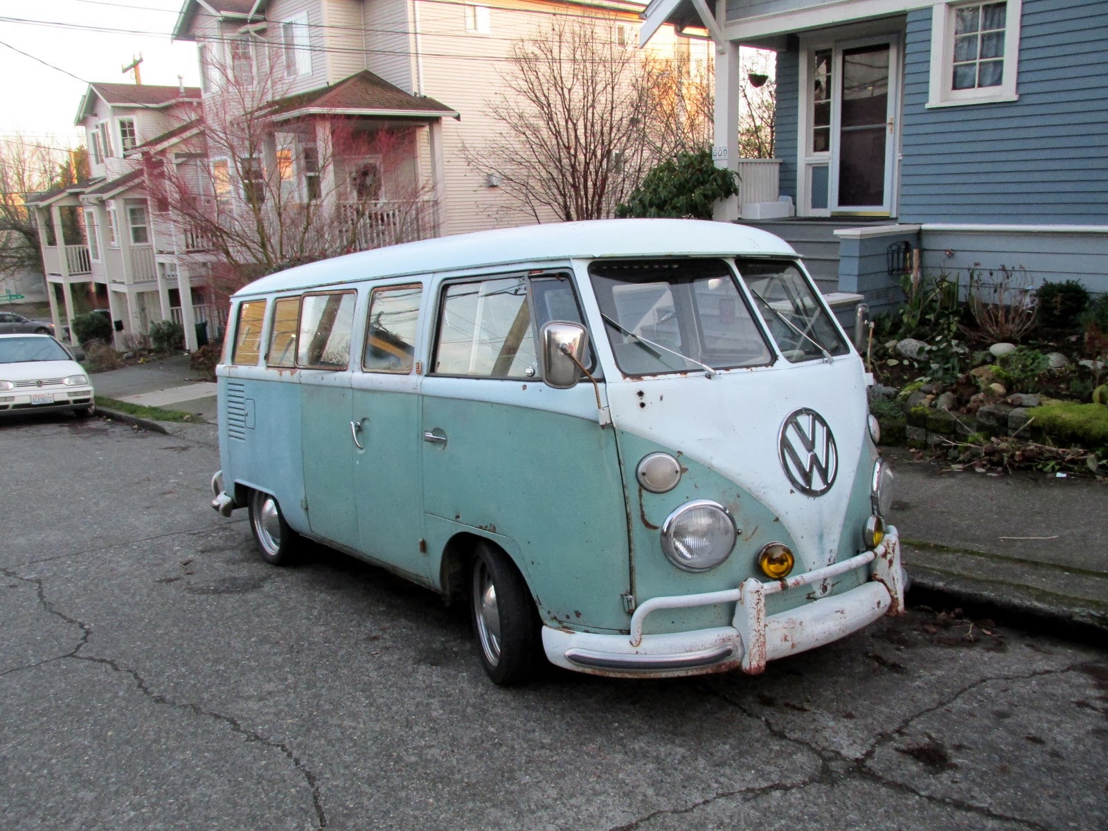 Seattle's Classics: 1962 Volkswagen Type 2 Bus