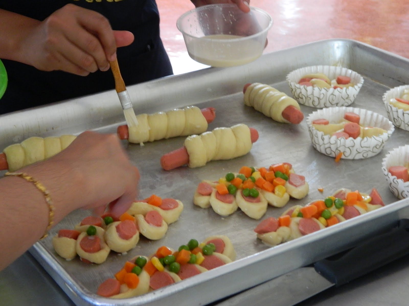 Hanan HOMEBASE Bakery: KELAS ROTI ( SWEET BUN )