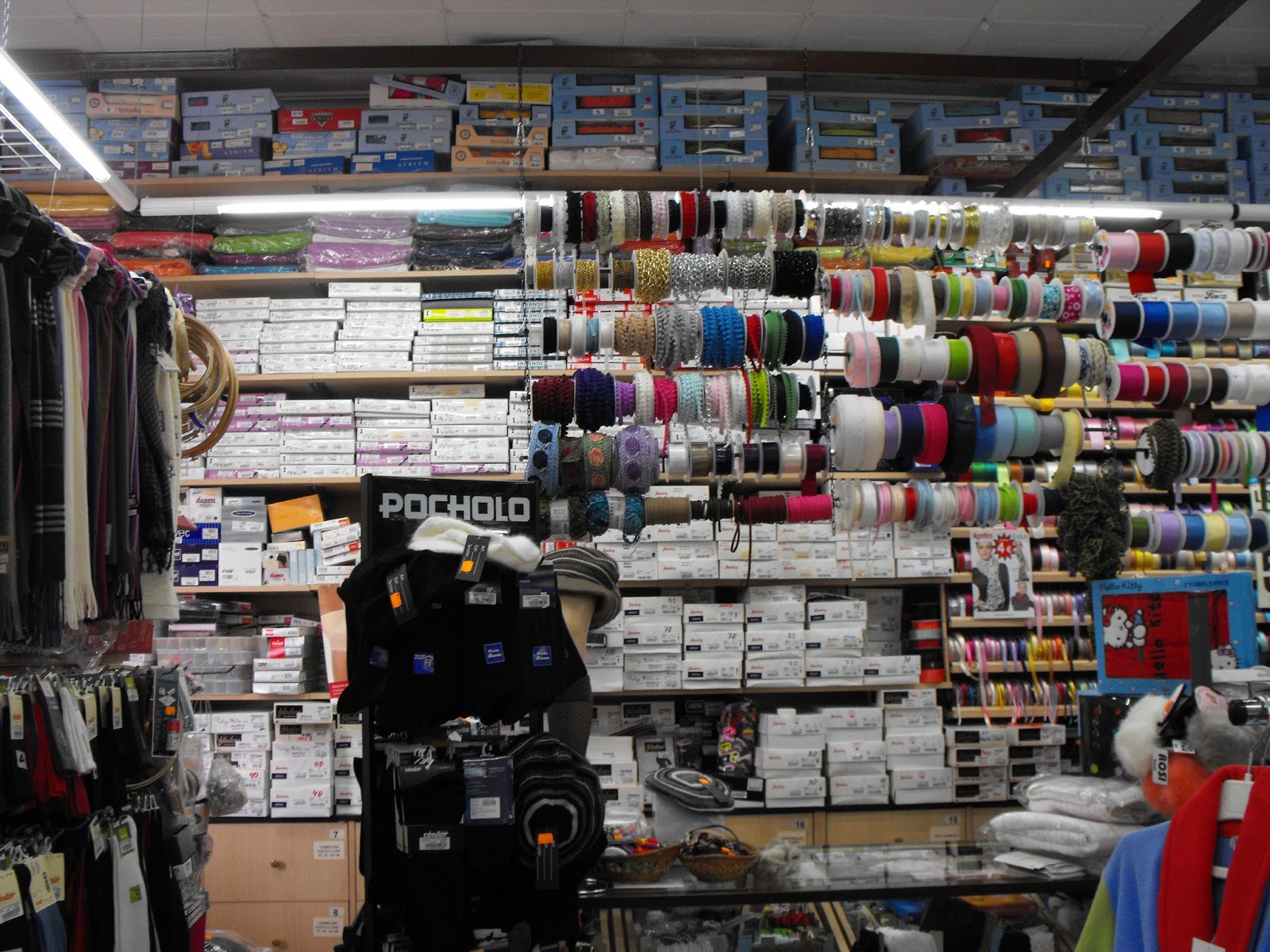 Toledo Knits: MERCERIAS DE BARRIO I