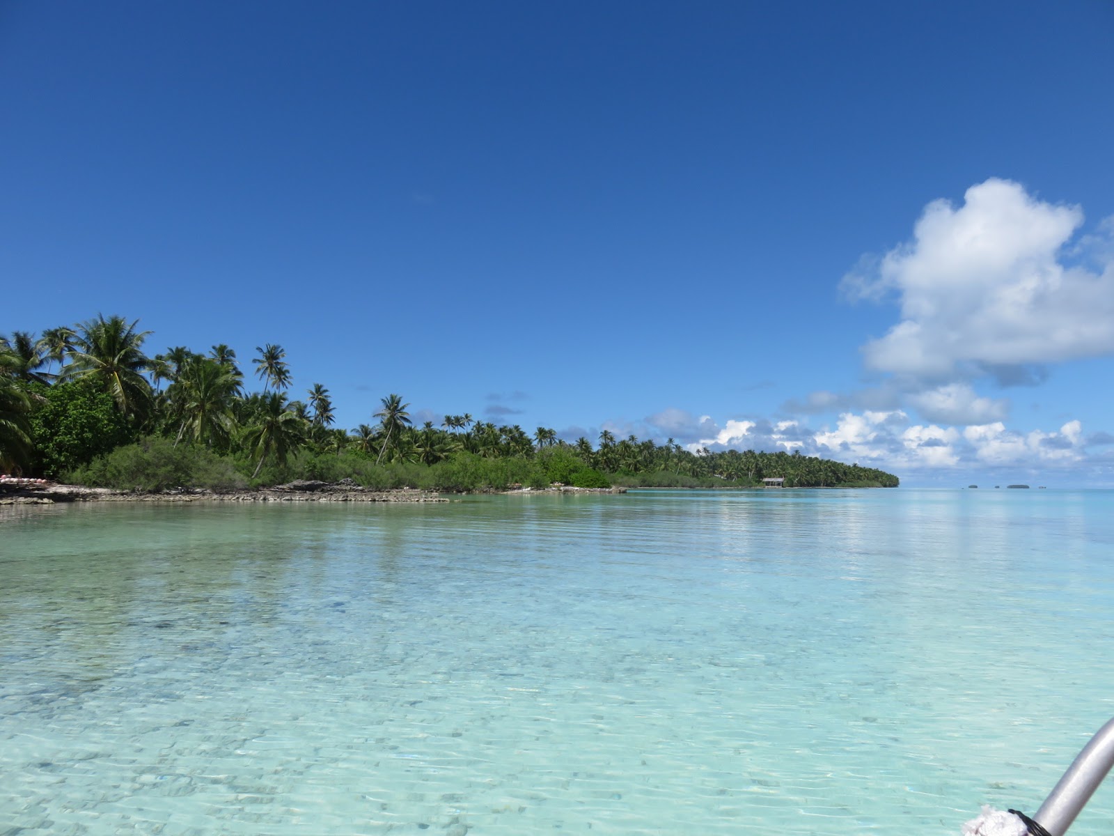 Postcards A world Travelogue: Cook Islands - Manihiki