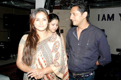 TeluguMovieClub: Simran Pics