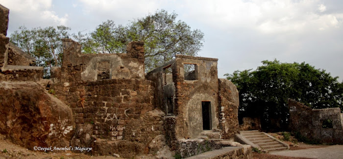 Mumbai Daily: Sion fort