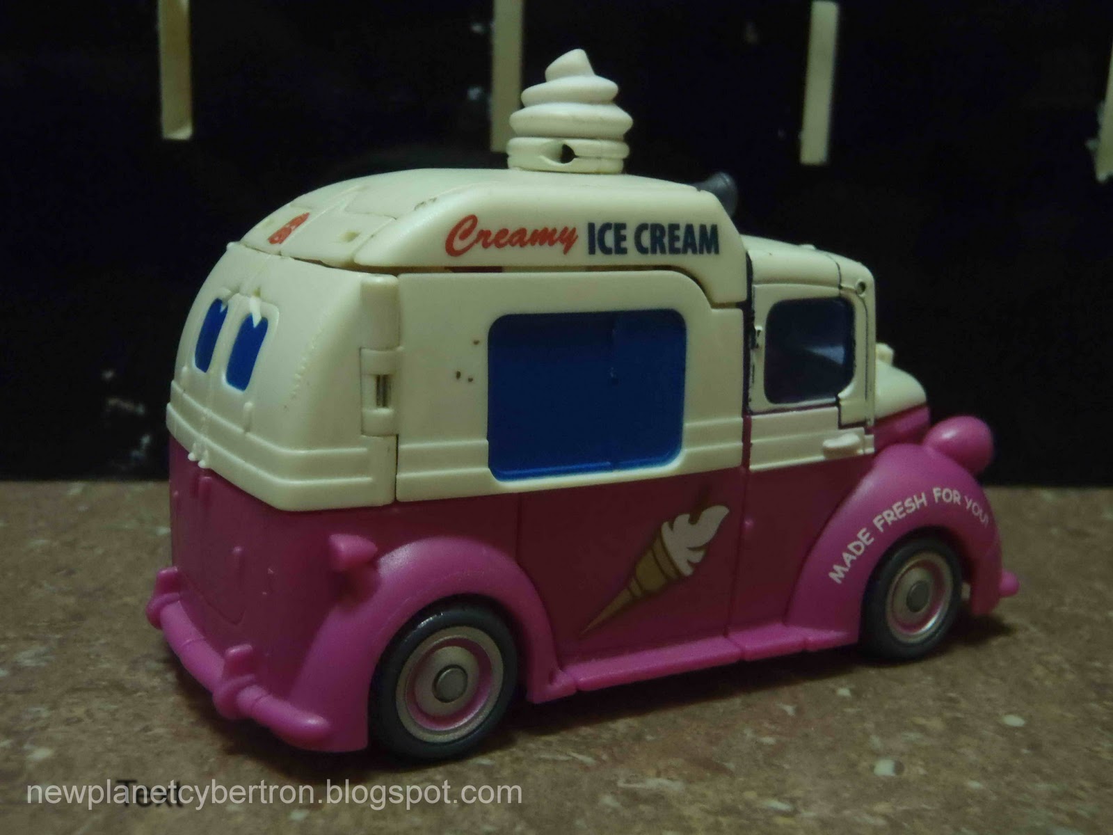 New Planet Cybertron: Transformers Review: Skids/ Mudflap – Ice Cream ...