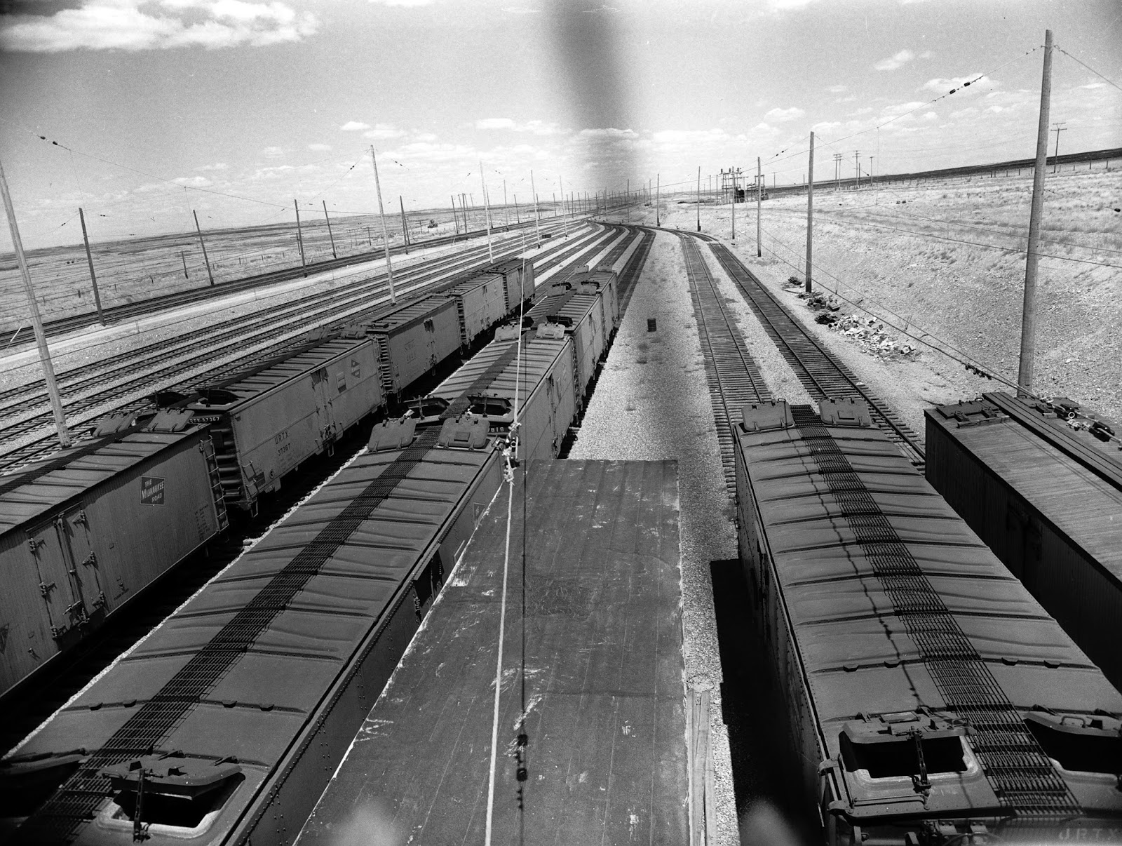 Big Bend Railroad History: Othello Icing Platforms-1