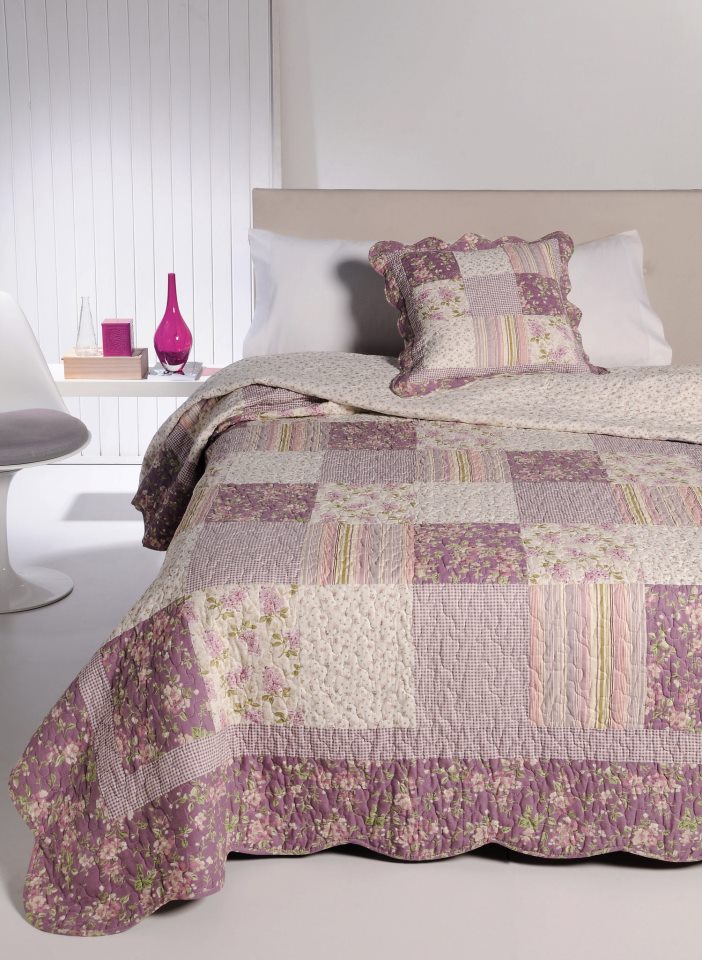 COLCHAS BOUTI CON ESTAMPADOS FLORALES