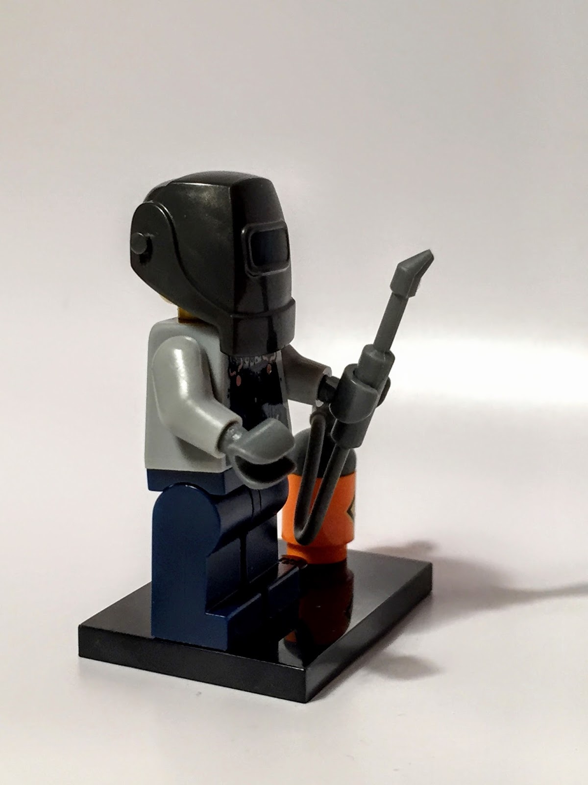 Lego Minifigure pictures: August 2016