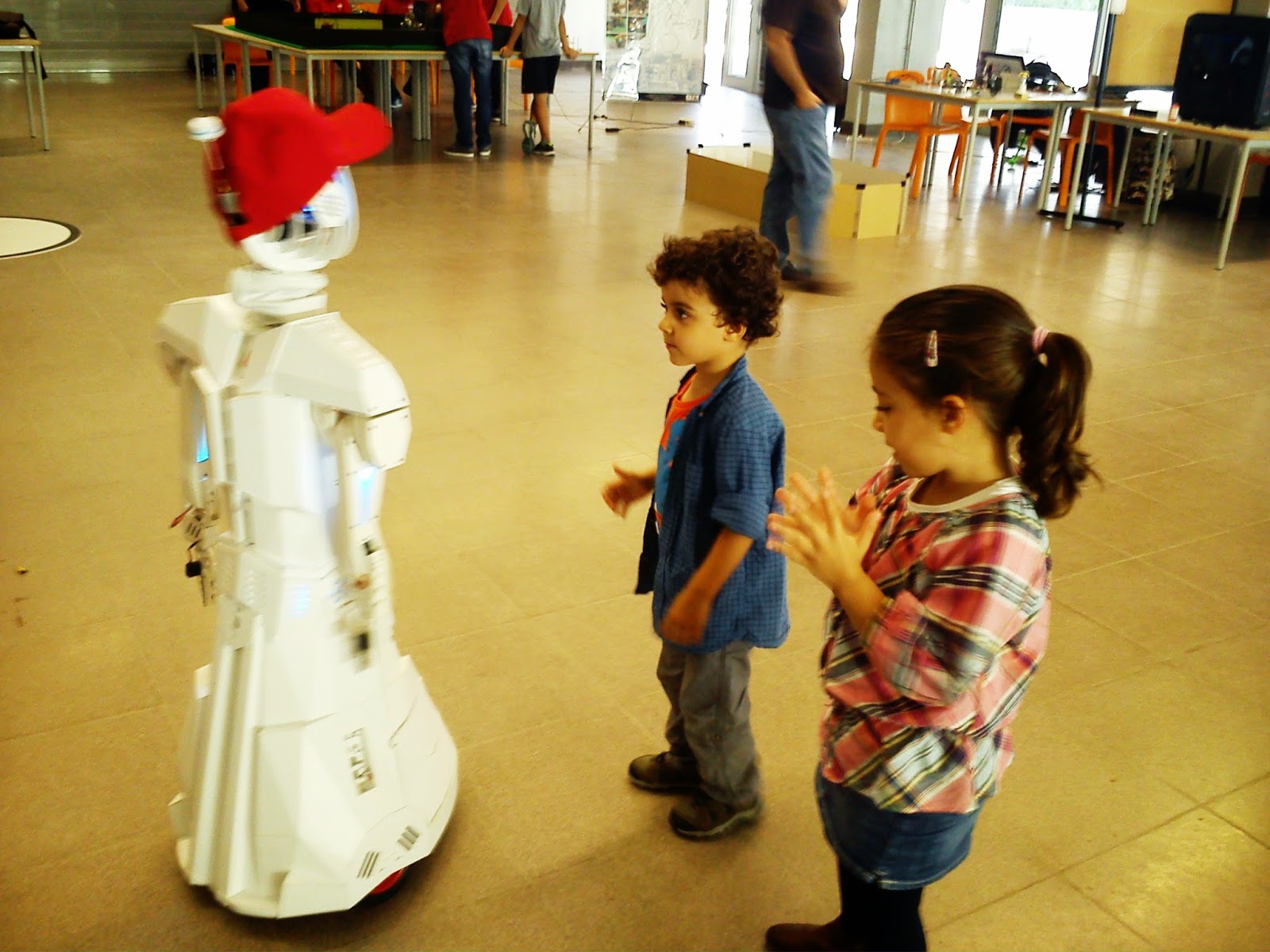 Intergalacticrobot: Outubro 2014