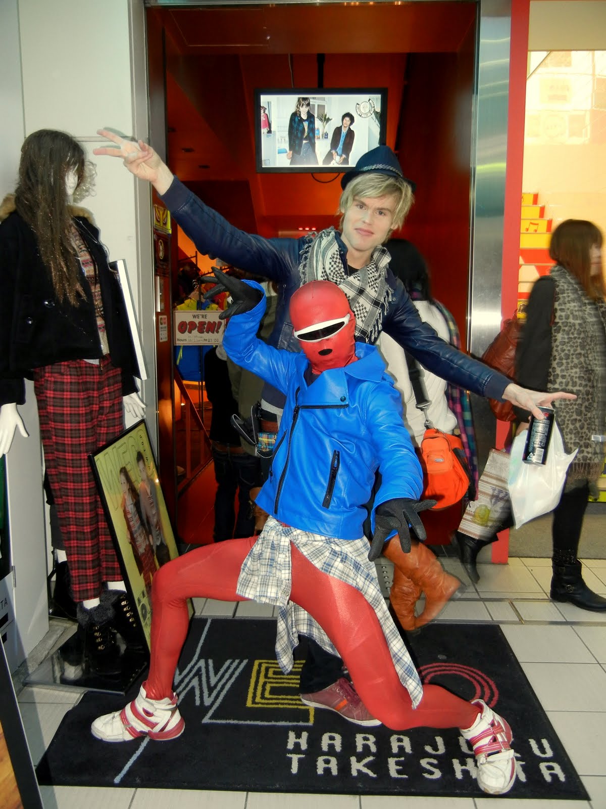 Agepoyo: Japan - The Strange Country