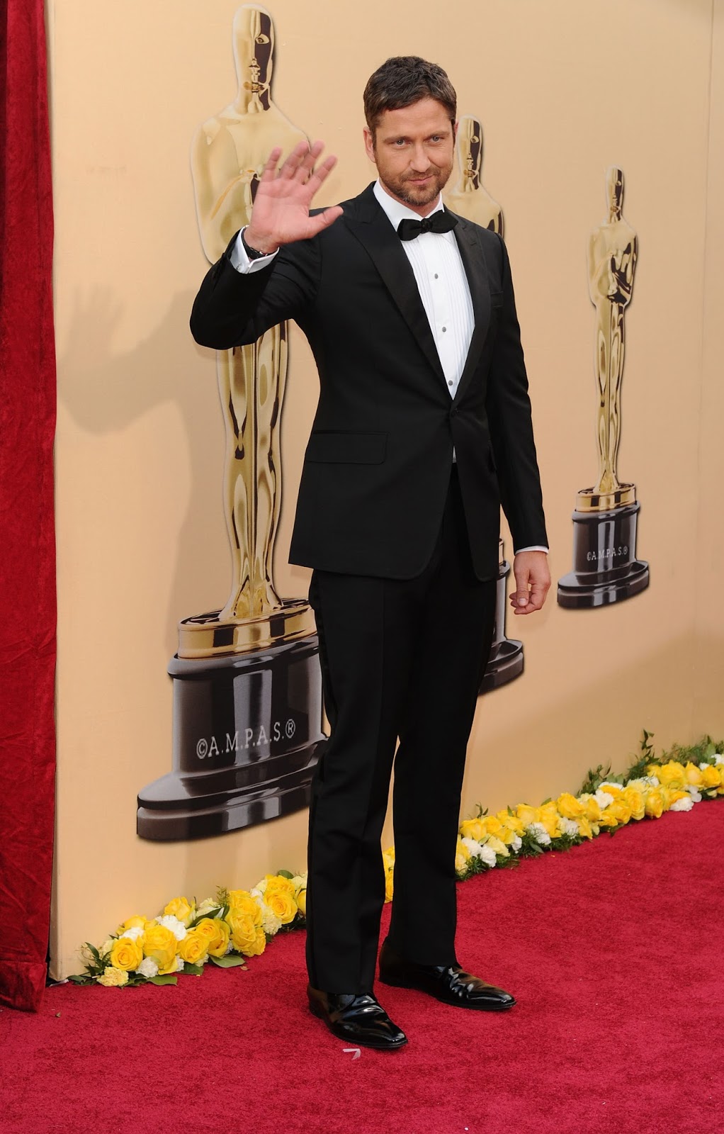 Gerard Butler Handsome HQ Photos at 82nd Annual Academy Awards