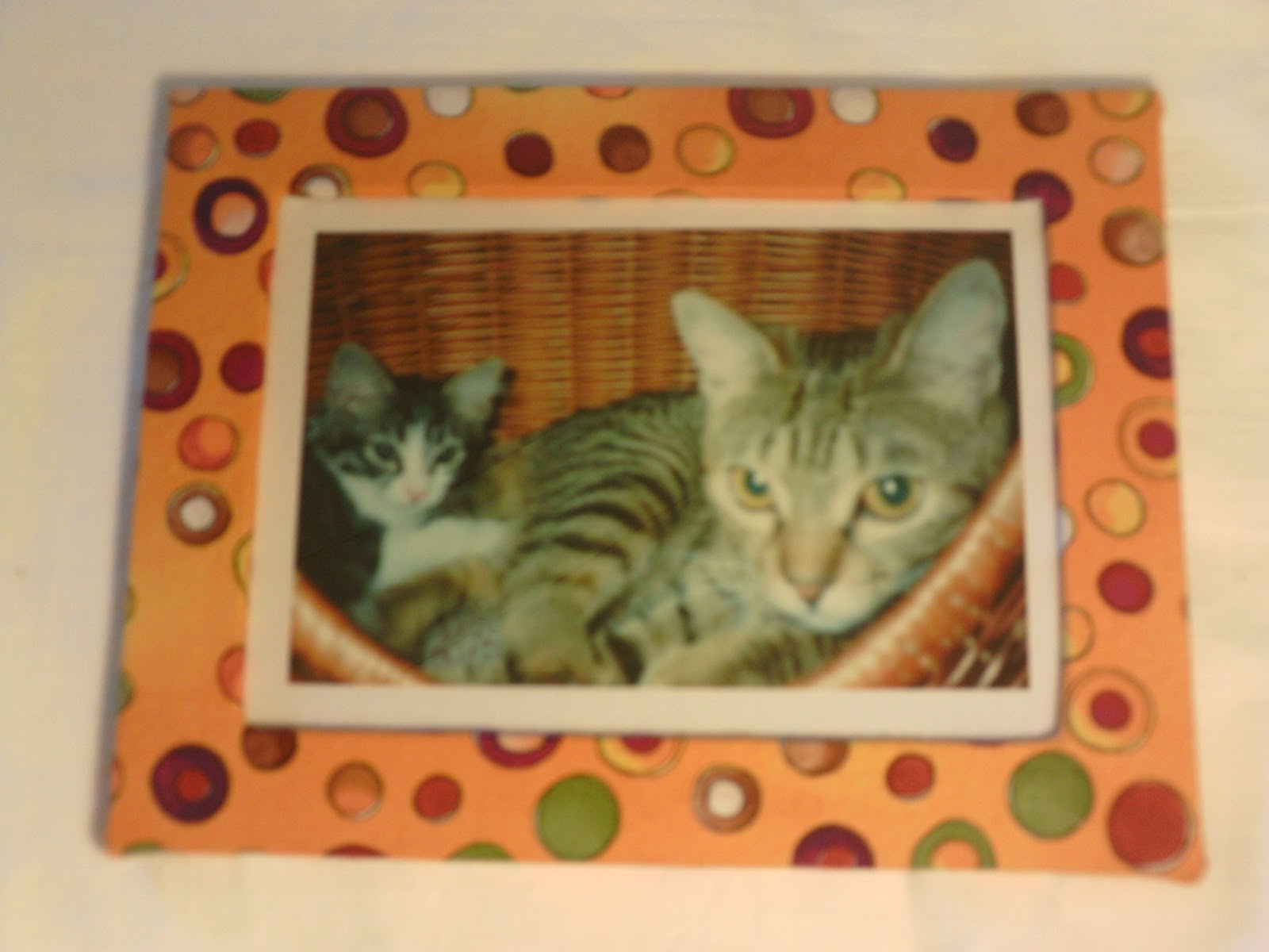 Quilting Buttercup: Fabric covered picture frame