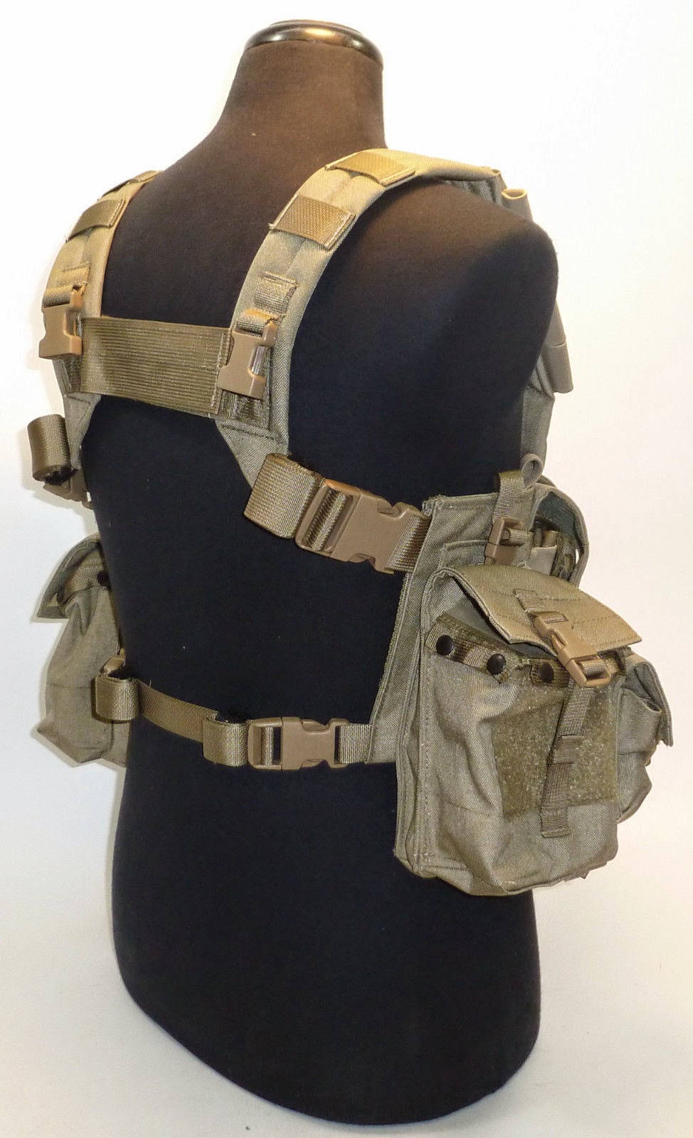 Webbingbabel: LBT-1961G Load Bearing Chest Rig w/ Zipper