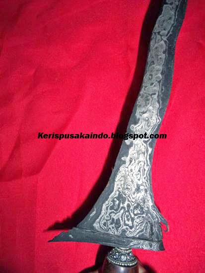 Dimaharkan Keris Pamor Langka " Dele Kecer " | Keris Pusaka
