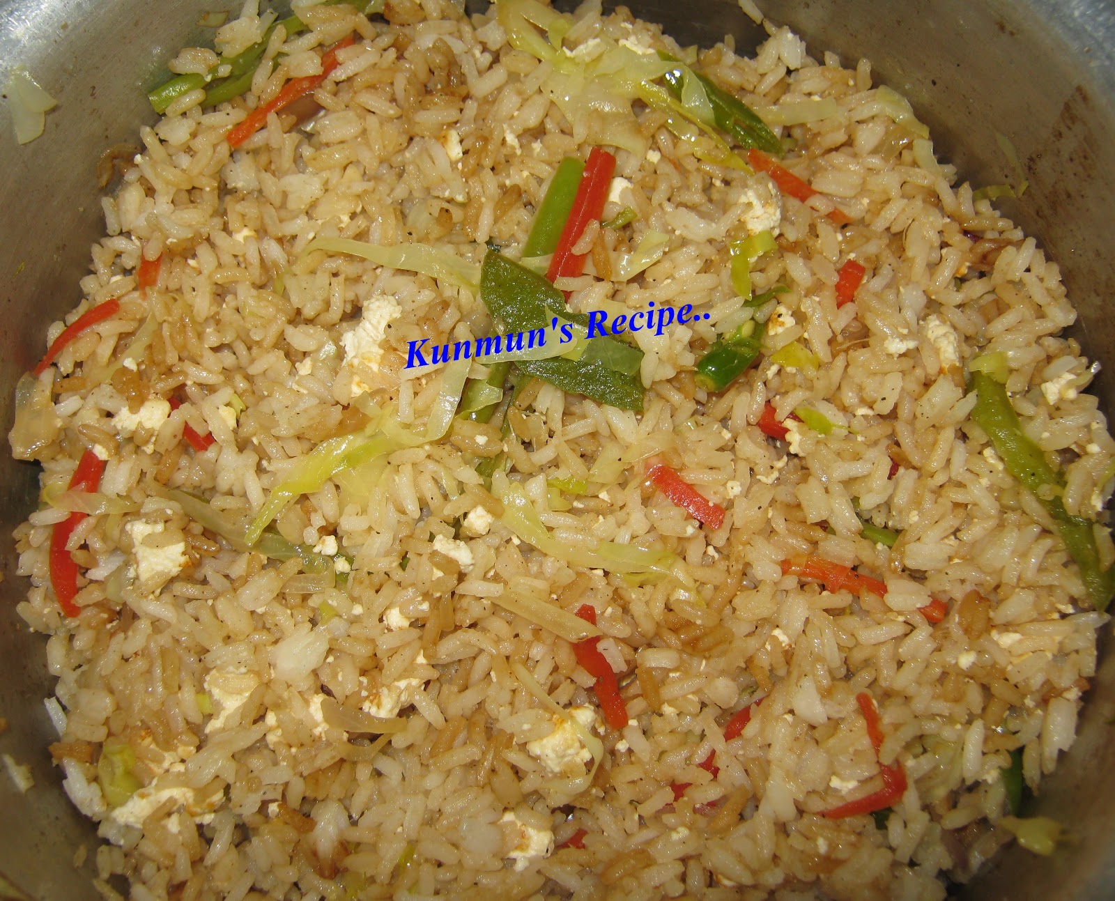 Kunmun's Delicious Kitchen: CHINESE FRIED RICE