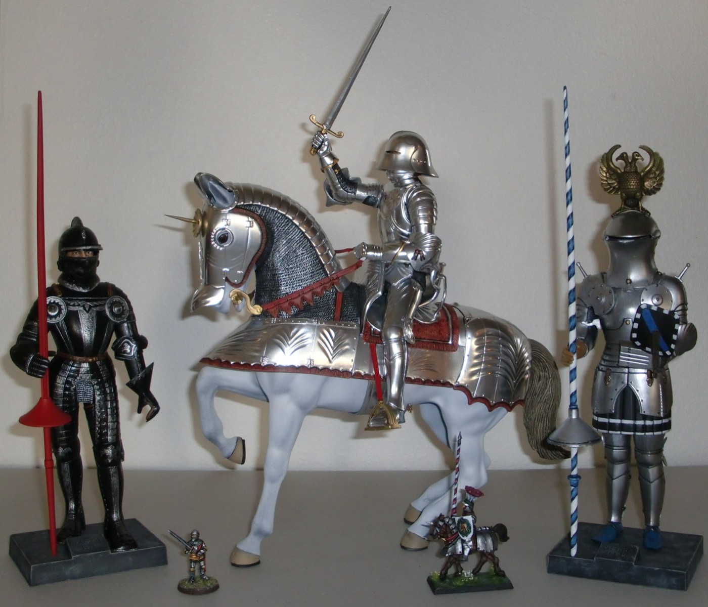 WAB Corner: 200mm & 1:8th Scale Medieval/Renaissance Knights