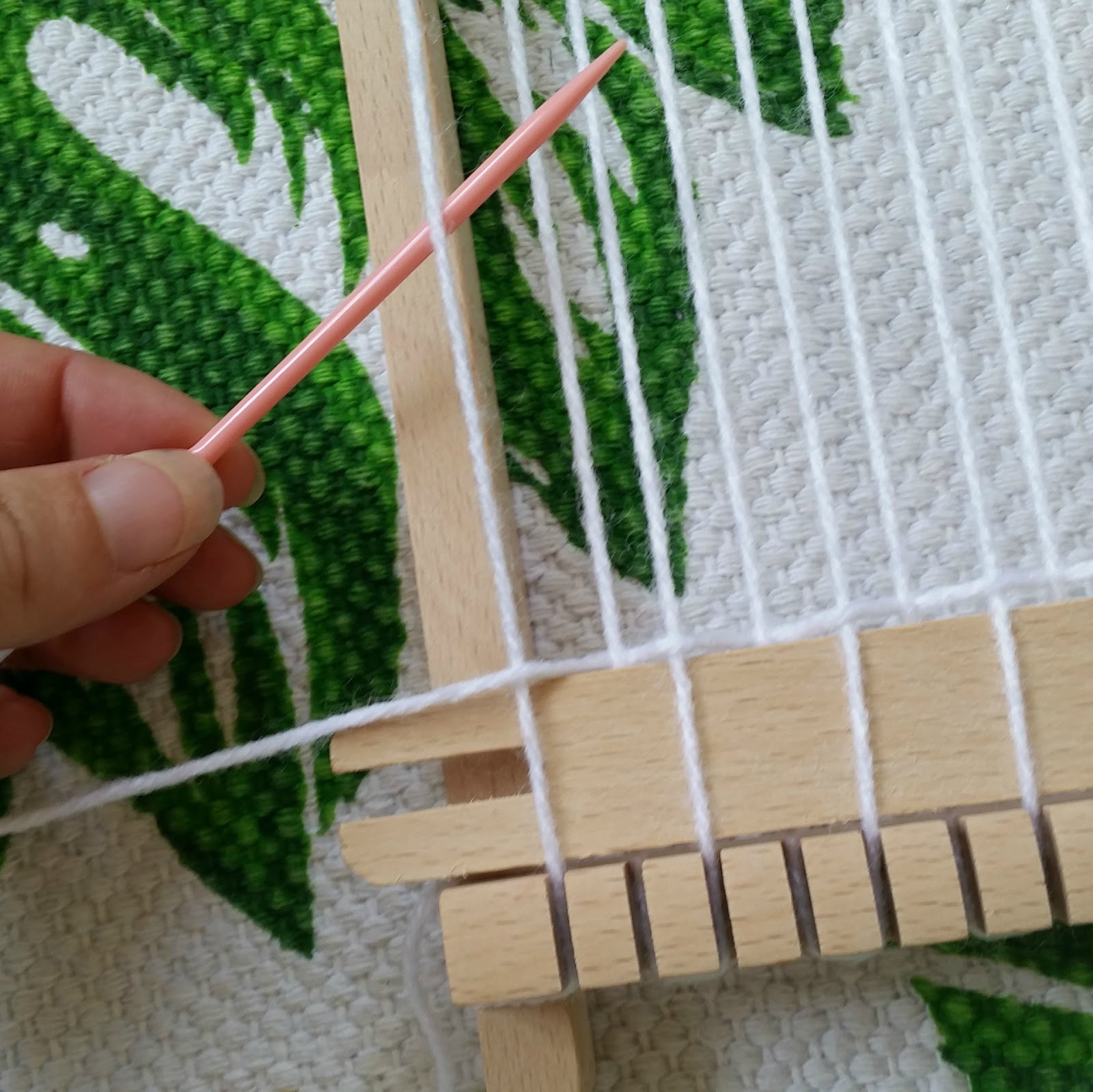 cupcake cutie: How to weave: Free step-by-step tutorial