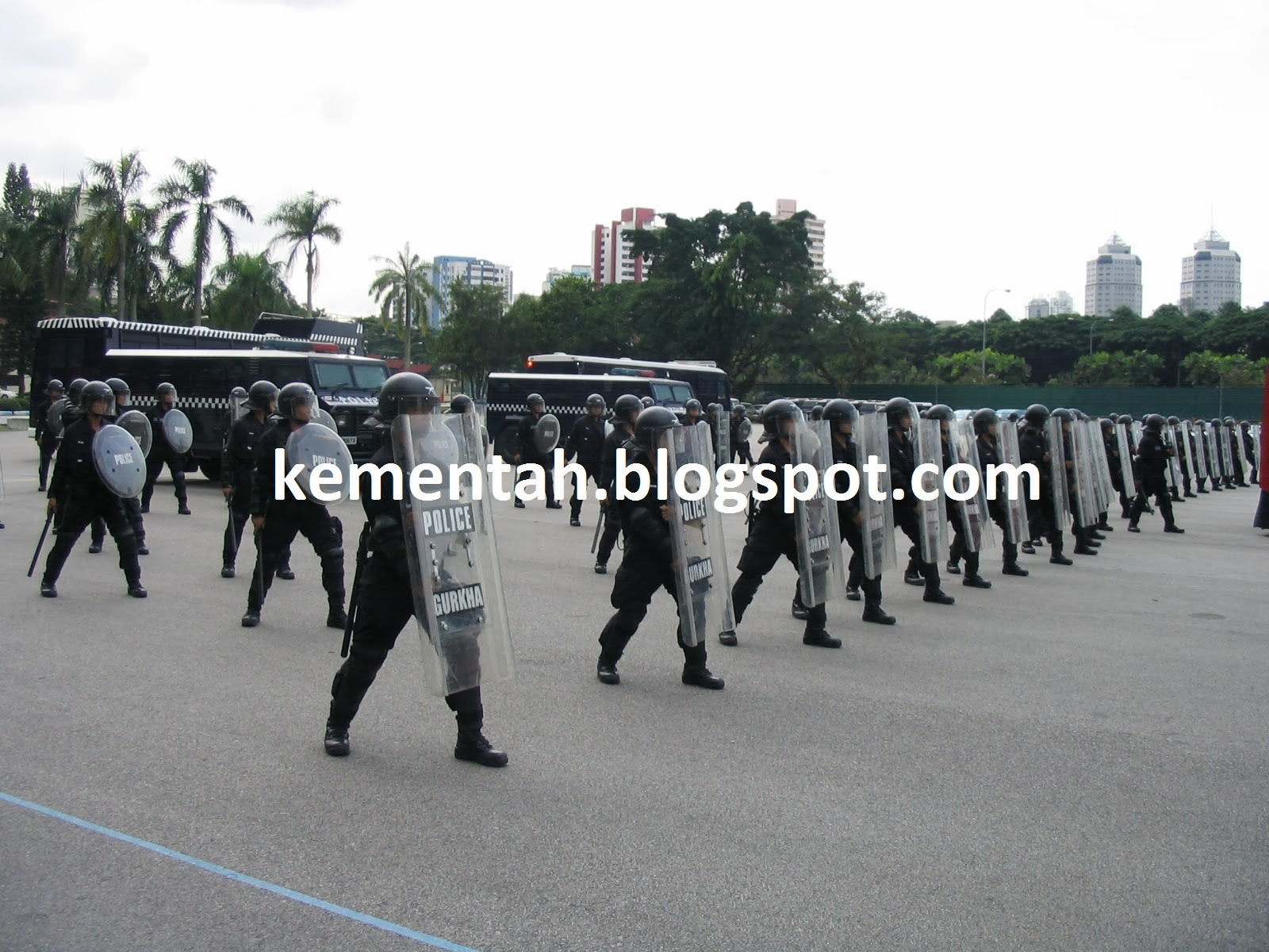 Senang Diri: A look at riot police from the Singapore Police Force ...