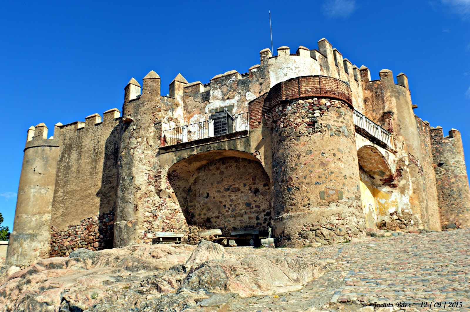 Trochando por Extremadura y alrededores: VALENCIA DEL VENTOSO, CASTILLO ...