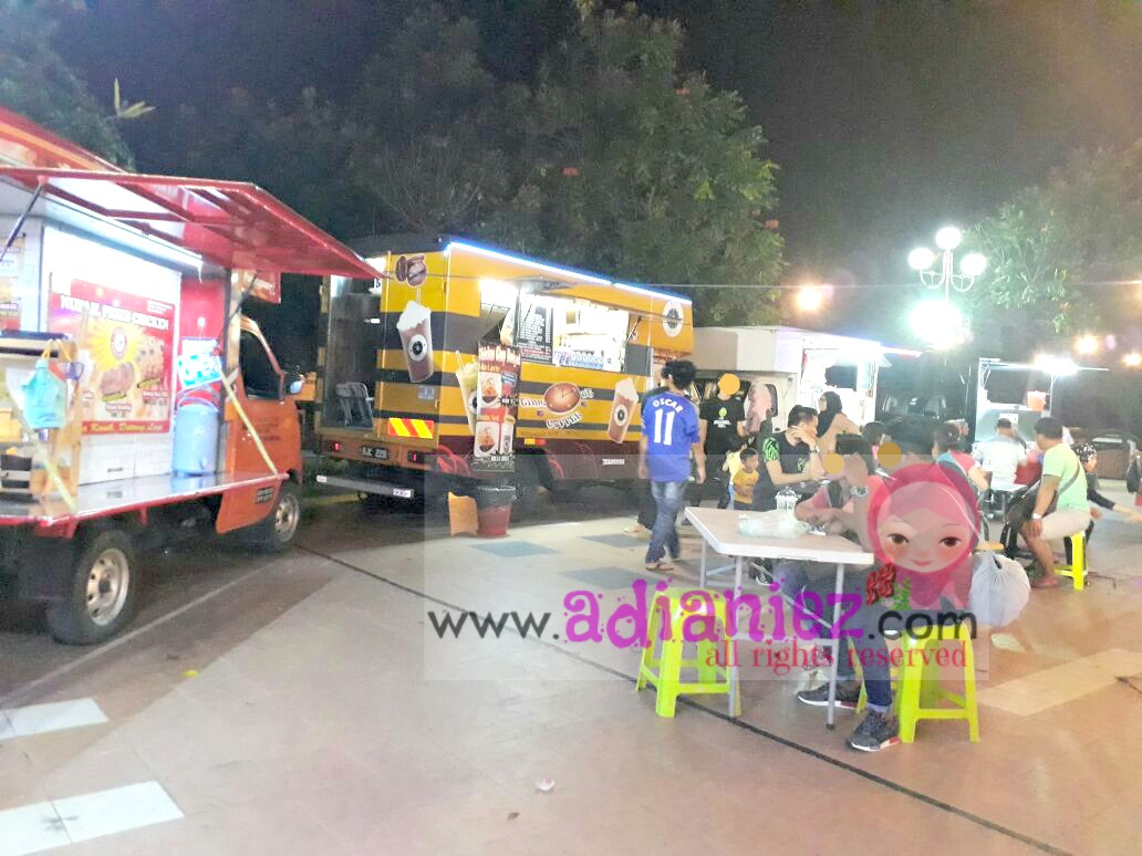 Melaka FoodTruck Park @ Melaka Mall