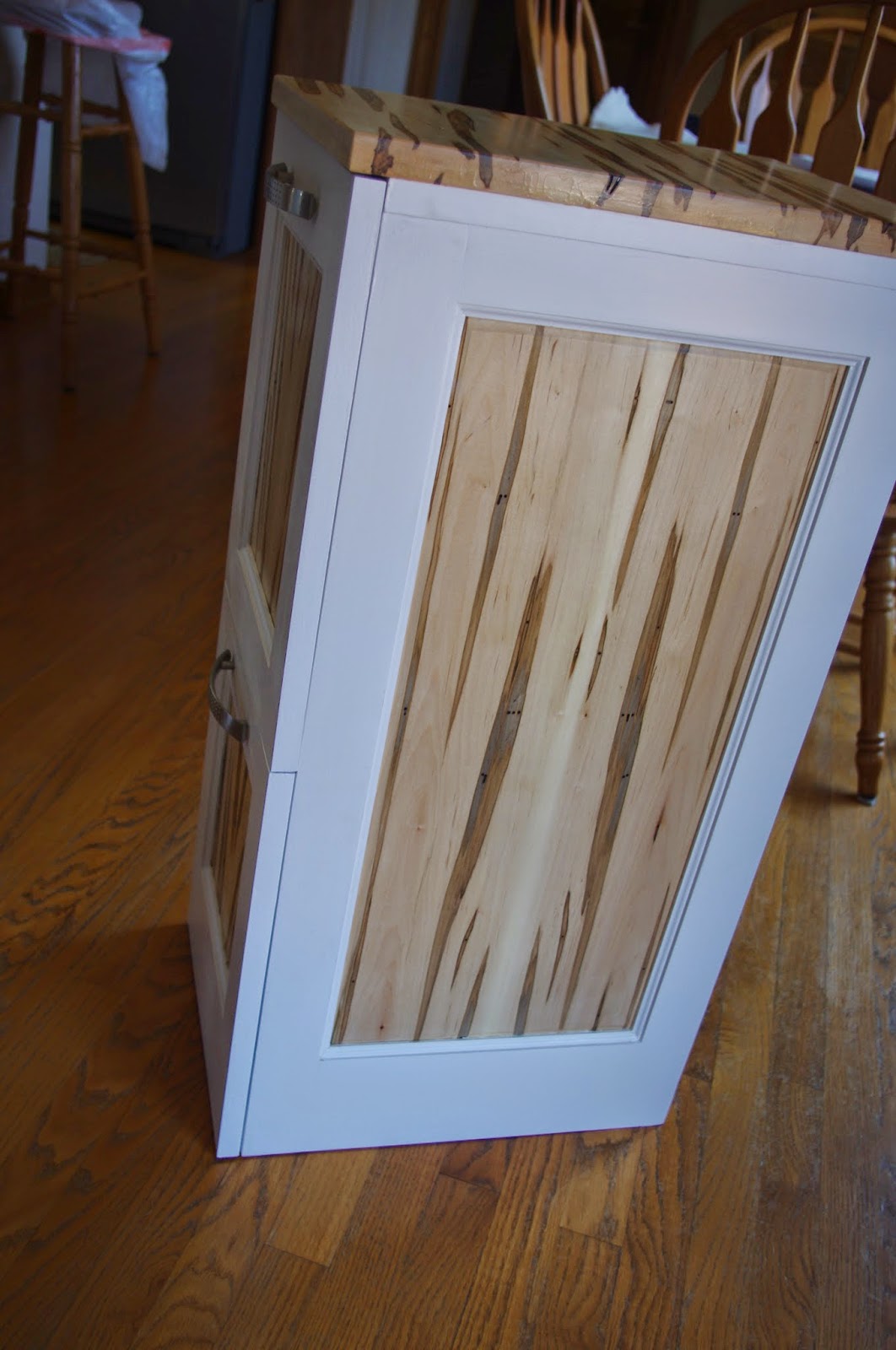 The Art of Woodworking: Recycle Containers