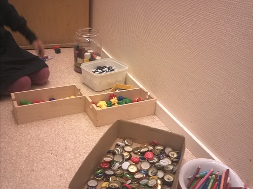 Ett klassrum i Sälen: "Lika med"