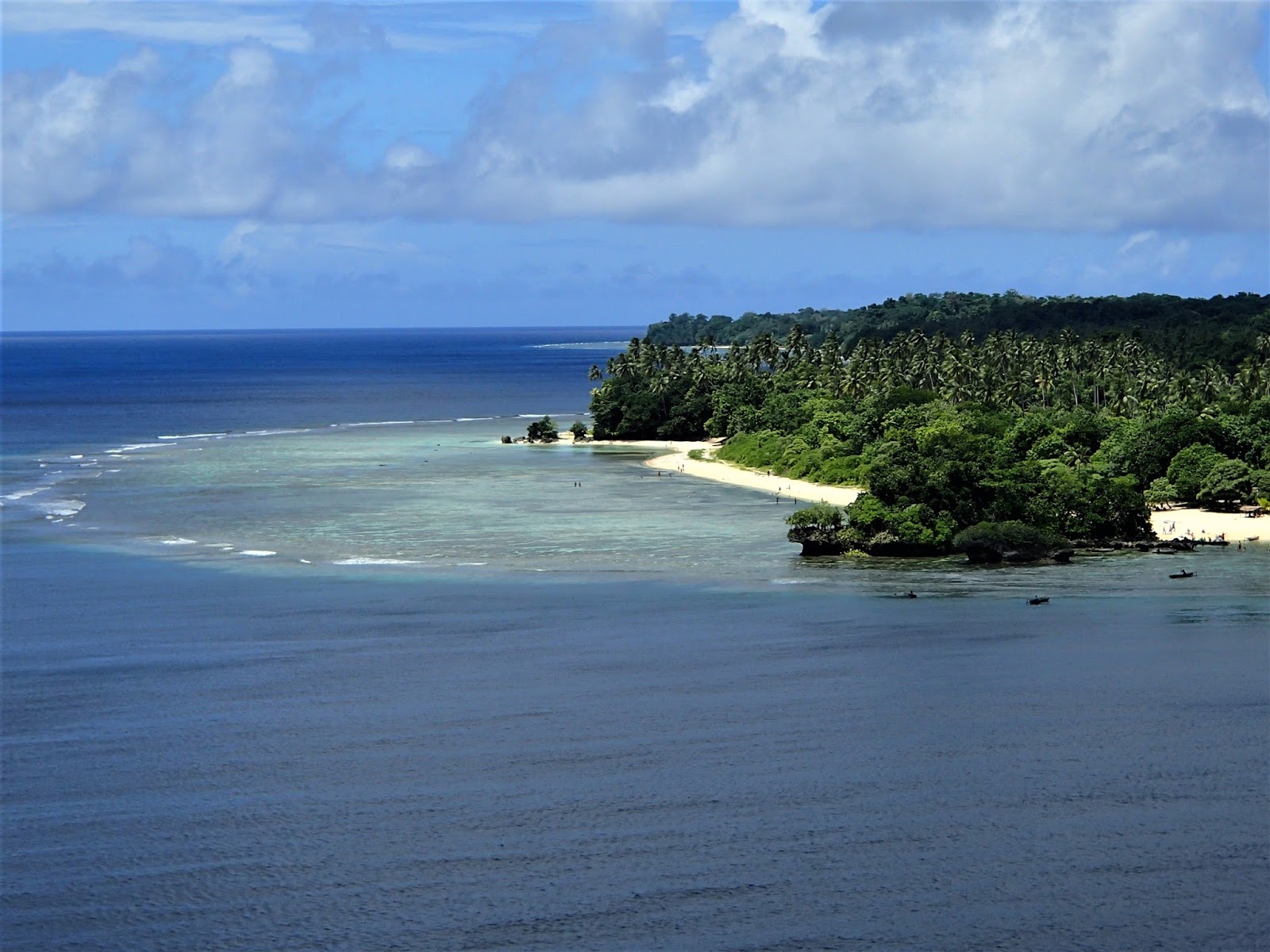 Tezza's Beaches and Islands: KAIBOLA BEACH - KIRIWINA ISLAND - PAPUA ...