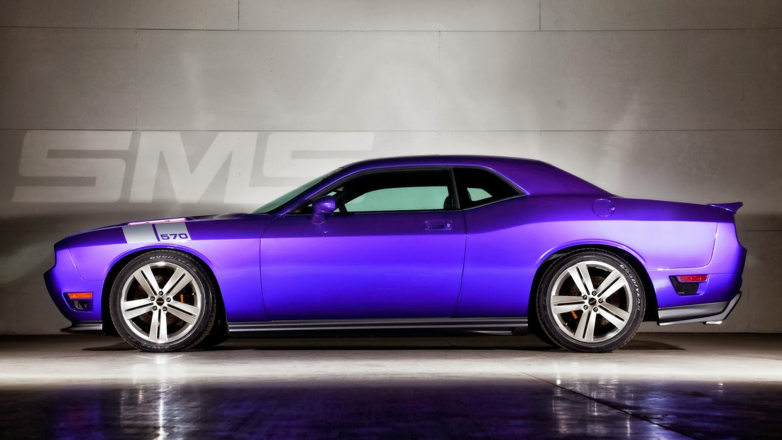 Imagenes Hilandy: Fondo de Pantalla Coche morado