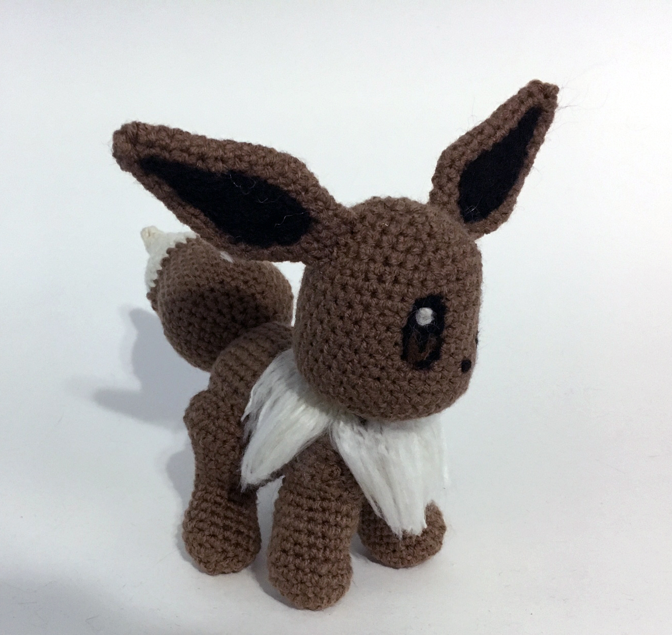 NERDpillo Handmade: Eevee Amigurumi Pattern