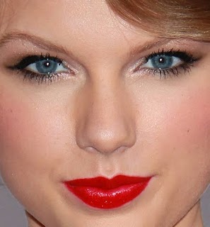 Looks e Makes and historias da sua diva ou artista preferida