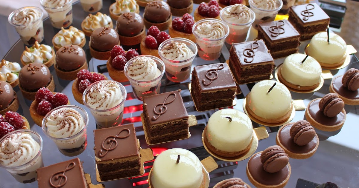 ezekiel pastelería: Algunos postrecillos para alegrar el comienzo de ...