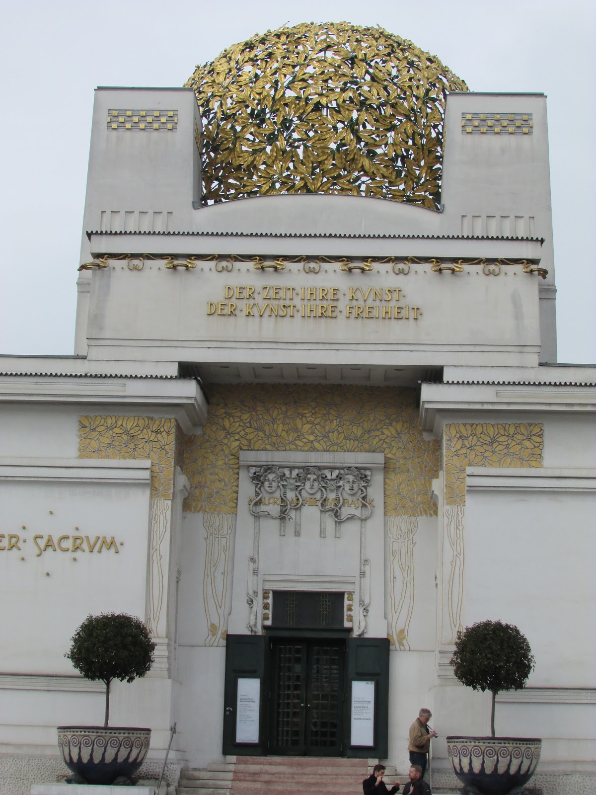 joseph scissorhands: Secession Hall