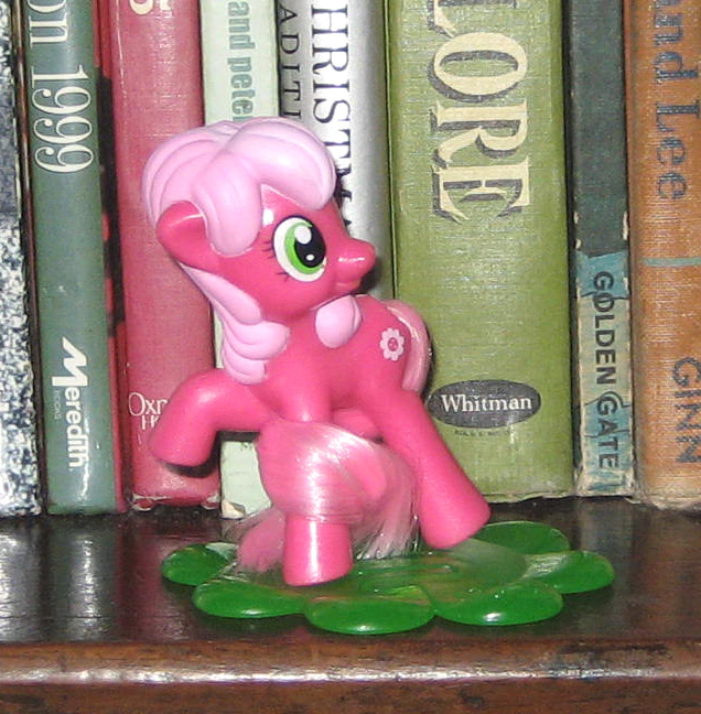 Percy's Fast Food Toy Stories : My Little Pony Happy Meal