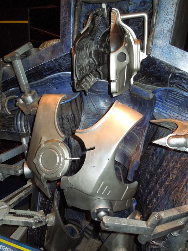 Doctor Who Cybermen upgraded across the ages... - domesticjenni