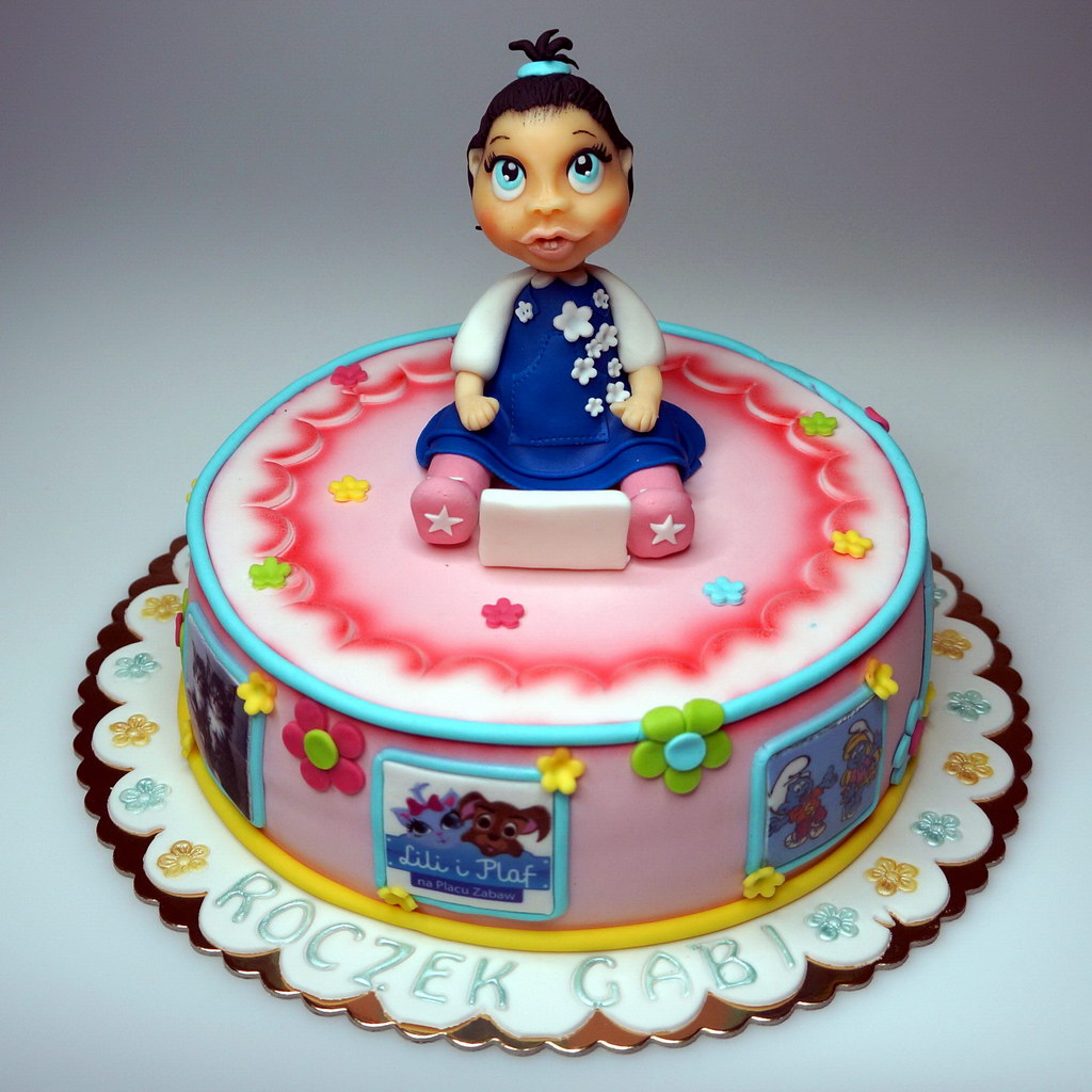 Birthday Cakes For You: Cake with doll
