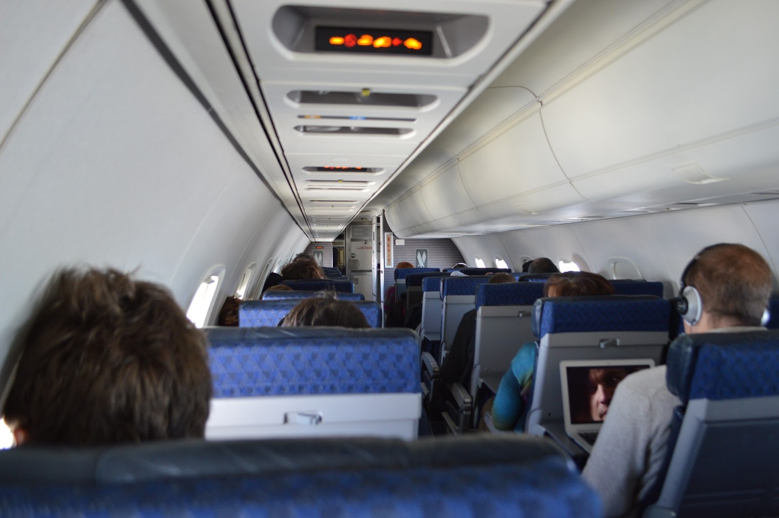 American Airlines AA4462 Embraer ERJ-140 : Montreal to New York JFK