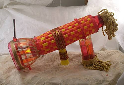 Is-TRUE Bag: Some products made by drinking straw