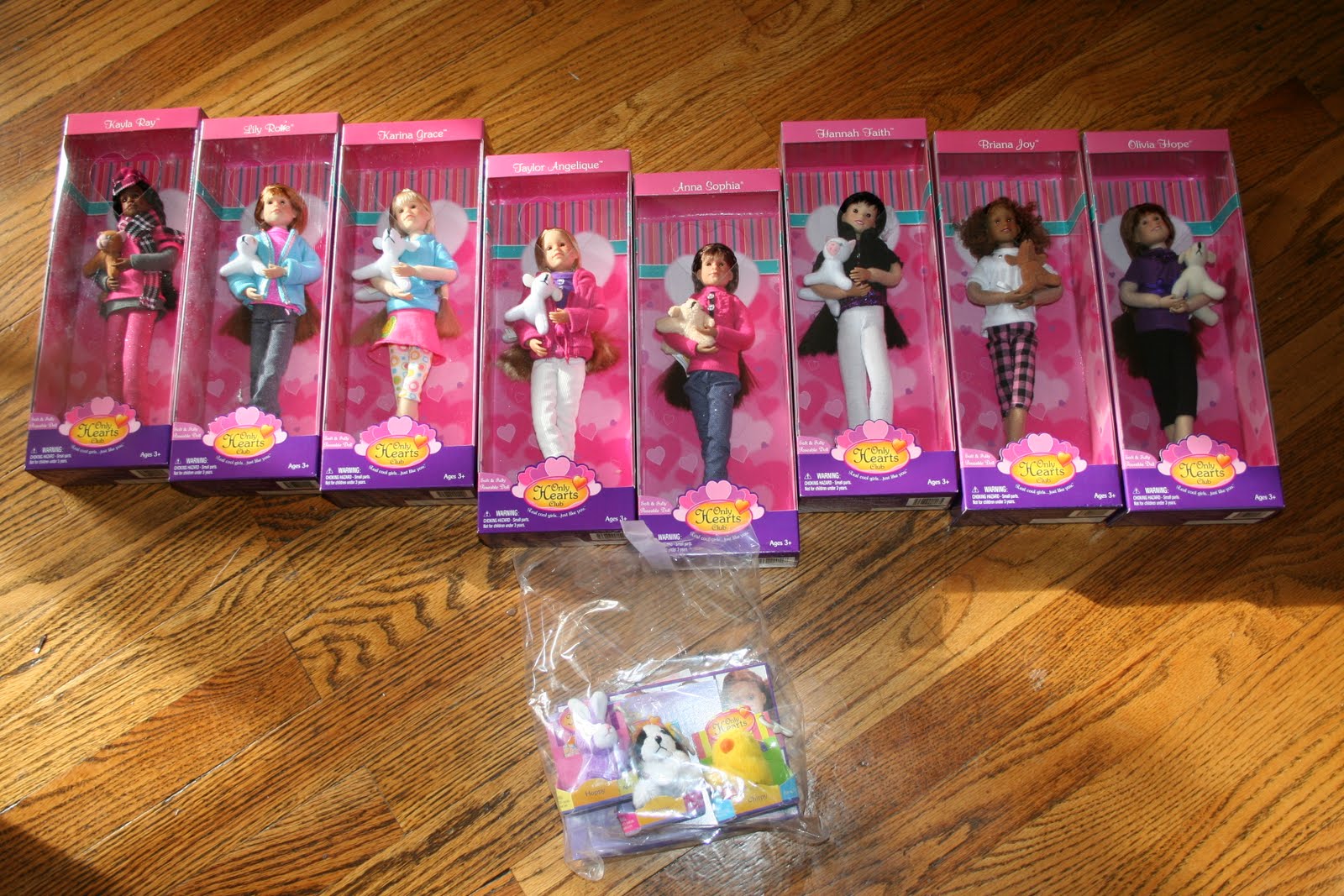 El rincón de mis muñecas: Only Hearts Club