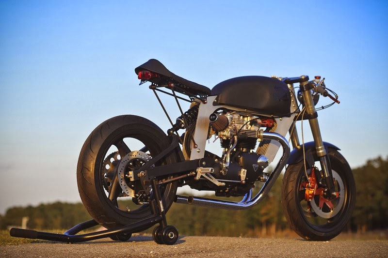 Neo cafe racer Bucefalo - RocketGarage - Cafe Racer Magazine