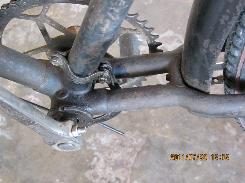 KOMPENI: Sepeda onthel merk BATAVUS