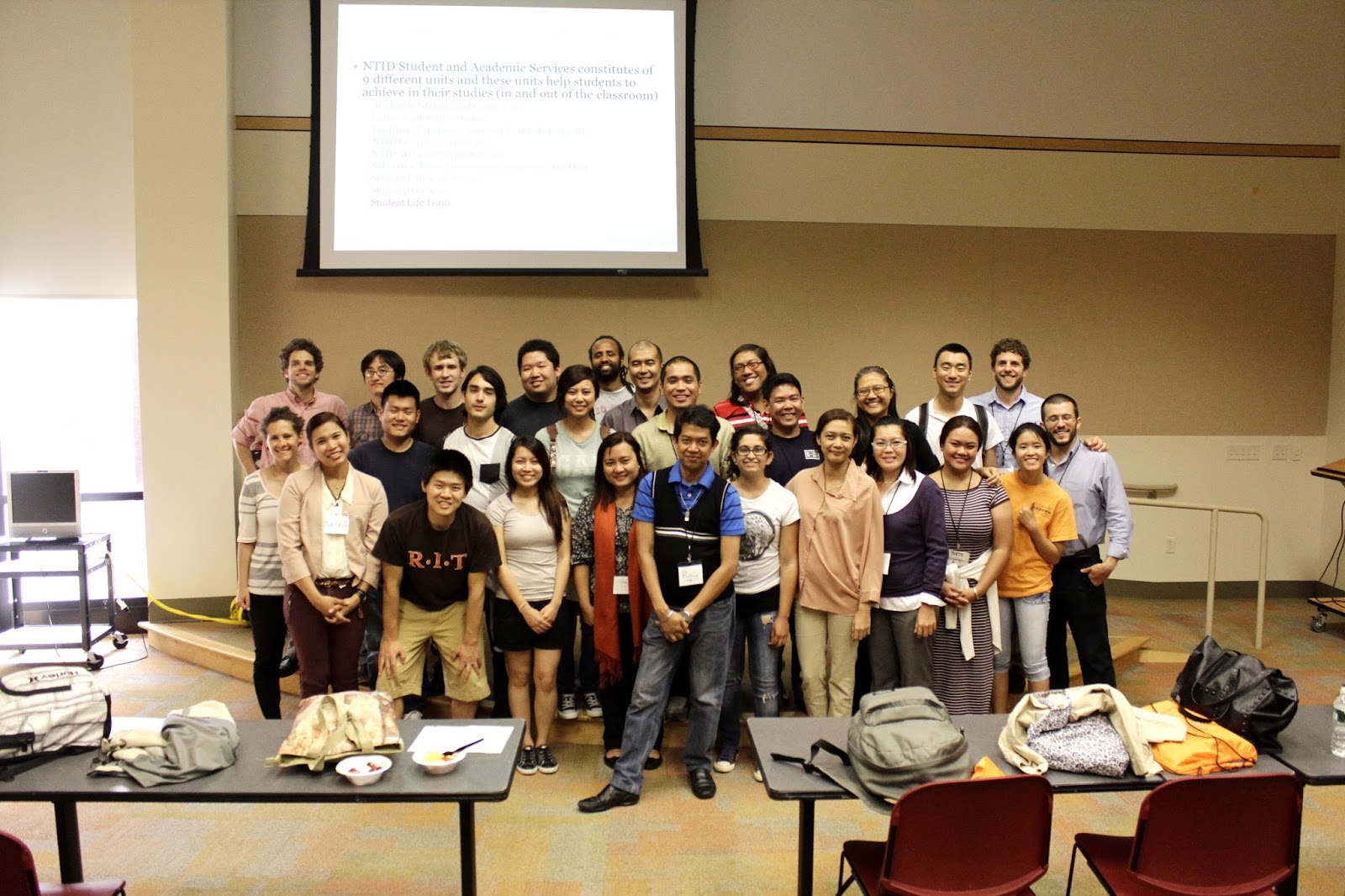 Deaf E-News: Filipino Delegates Join the Discovering Deaf Worlds ...