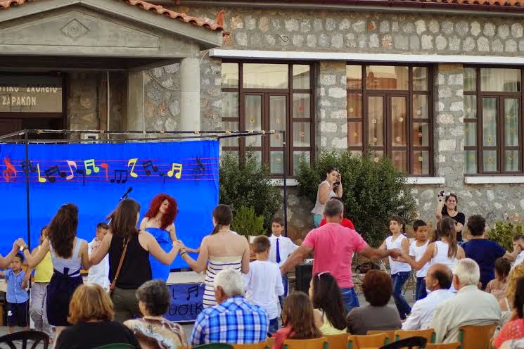 ΛΑΛΑ ΤΟ!!!: ΤΑΞΙΔΙ ΣΤΗ ΜΟΥΣΙΚΗ ΣΤΟ ΔΗΜΟΤΙΚΟ ΣΧΟΛΕΙΟ ΤΩΝ ΖΑΡΑΚΩΝ