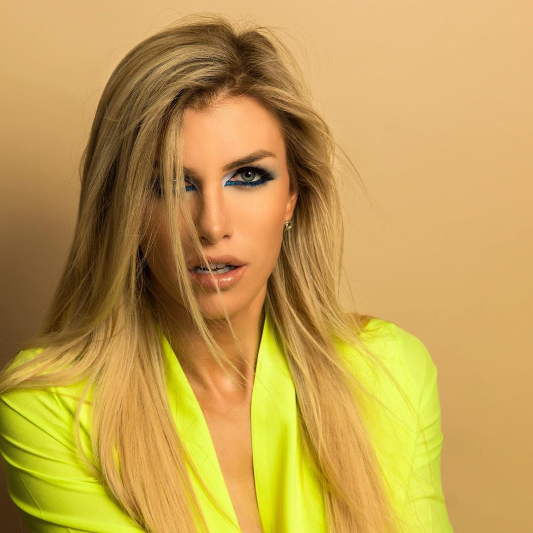 Ashley Ryan – Most Beautiful Trans Woman Model - TG Beauty