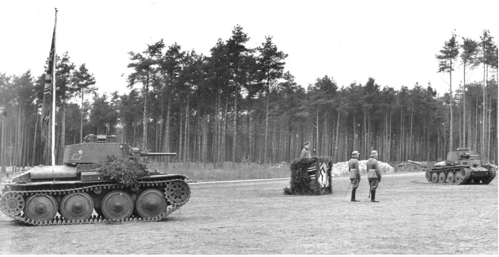 NAZI JERMAN: Foto Panzerkampfwagen 38(t)