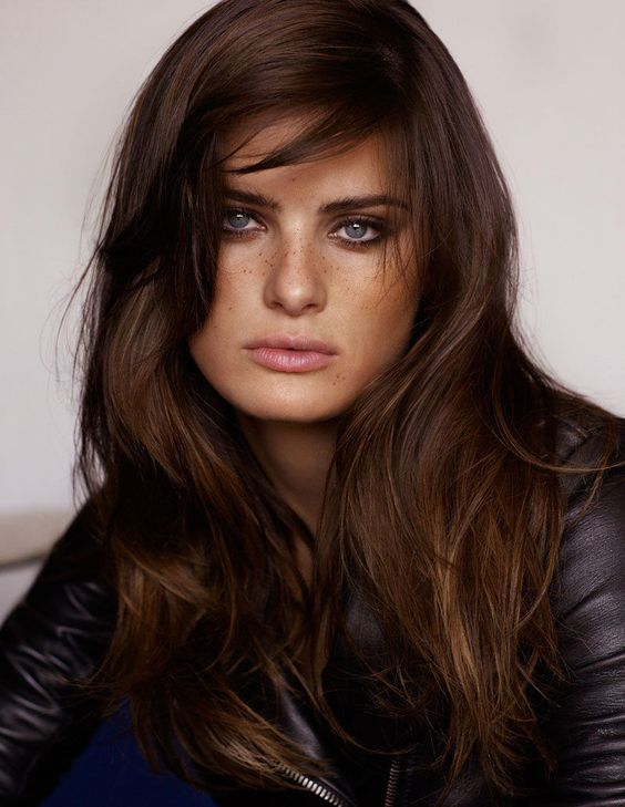 9 Flattering Dark Chestnut Hair Color Ideas