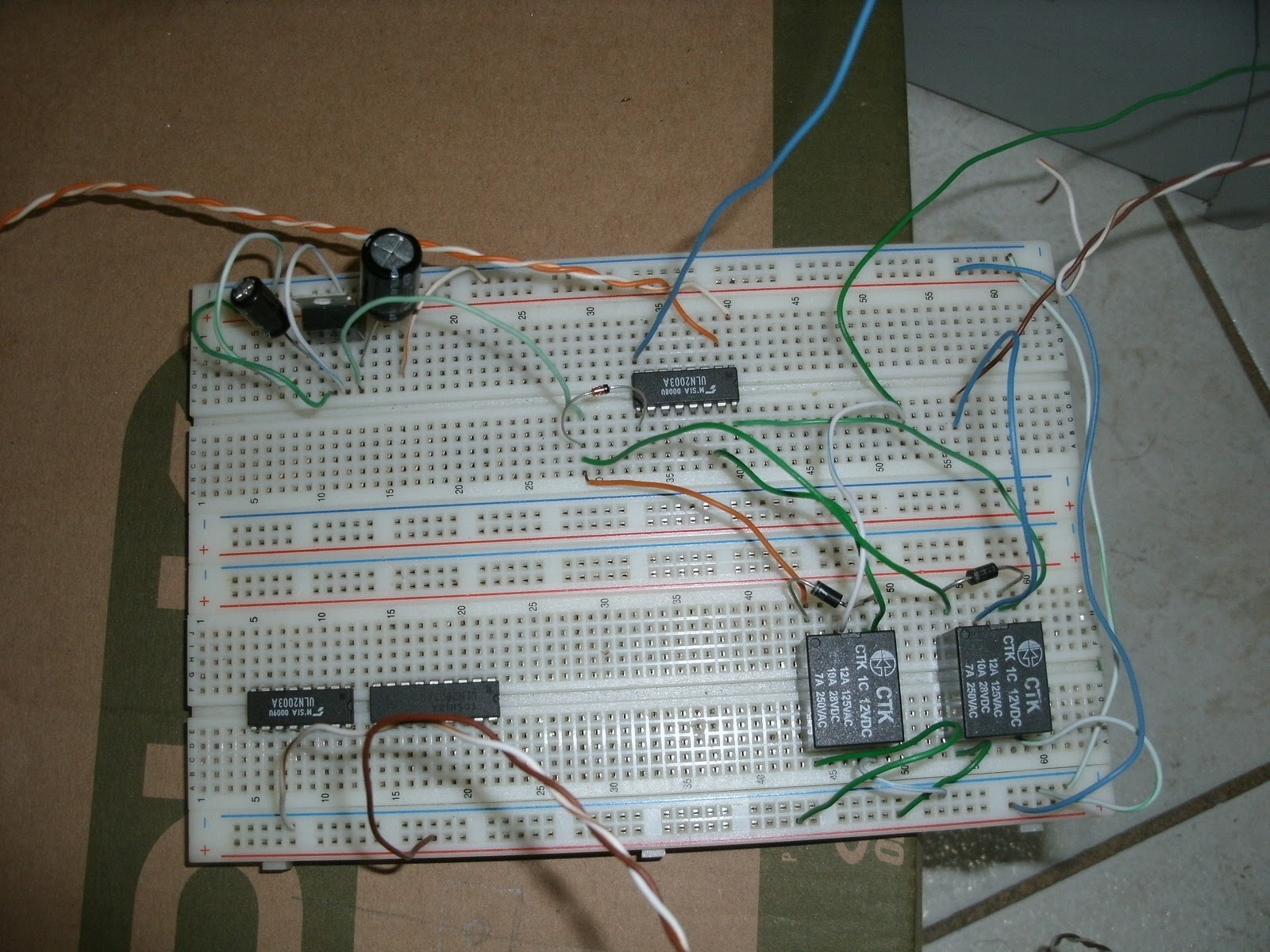 EngeTec: Automação E Controle: Circuito Basico na Protoboard