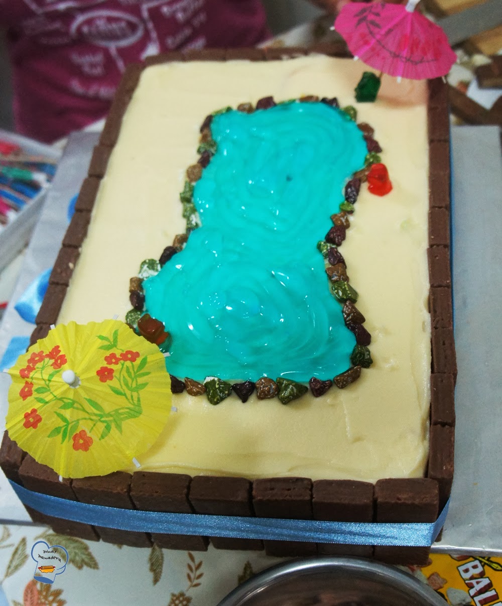 Pinay Panadera's Culinary Adventures: A Very Simple Swimming Pool Cake
