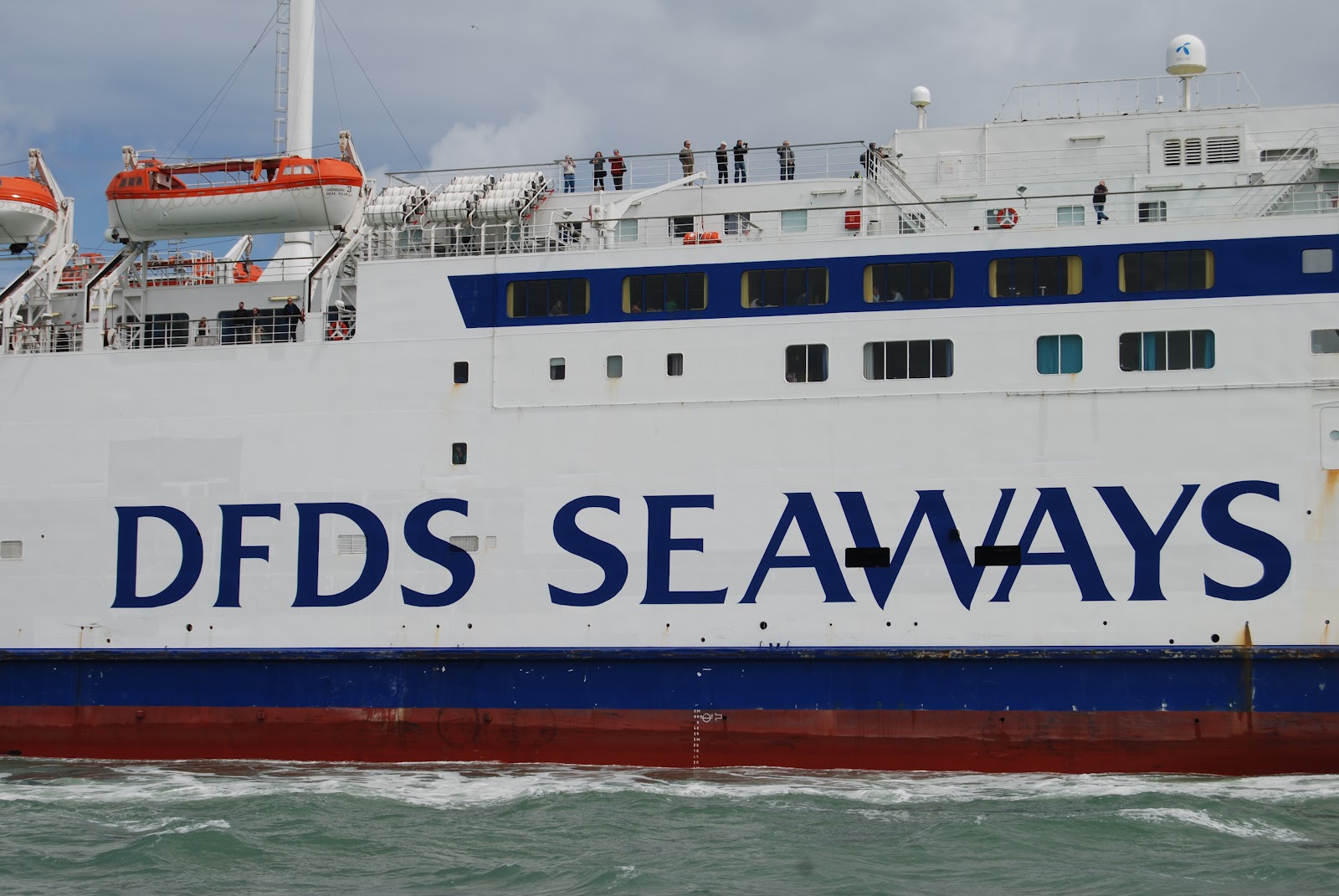 BRITTANY FERRIES: "BARFLEUR" chartered to LD LINES/DFDS
