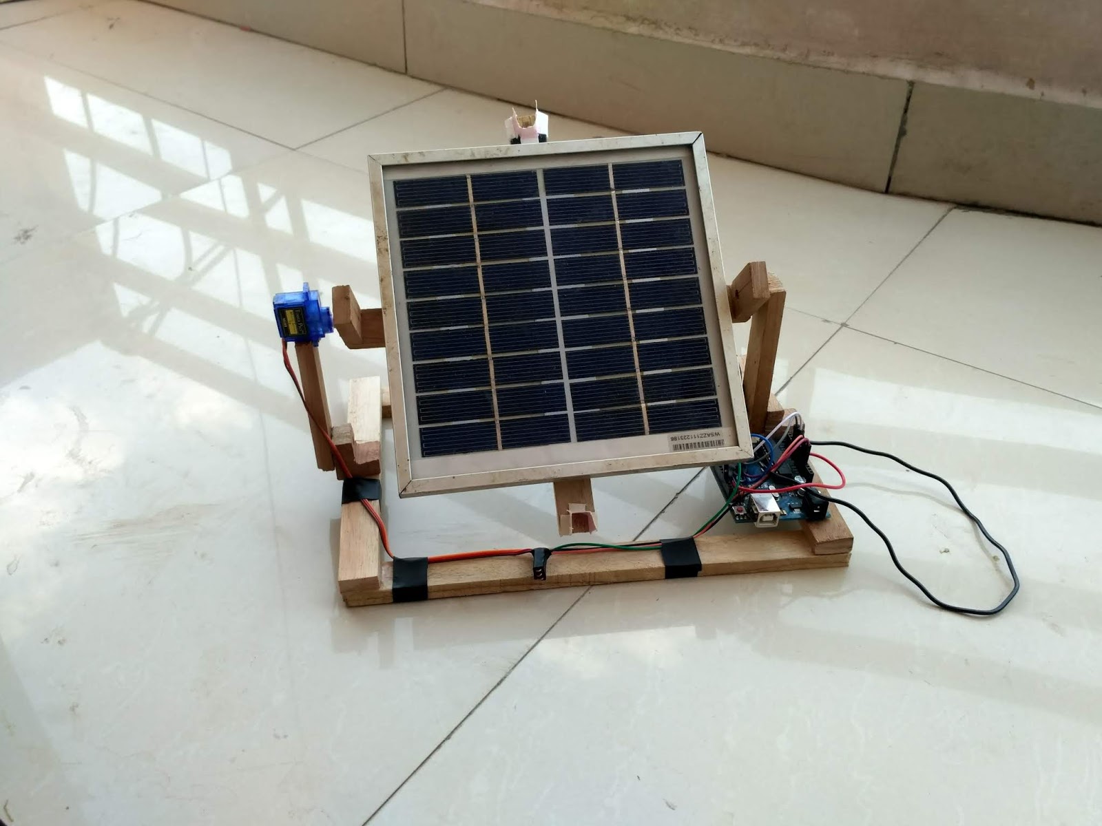 मेरा विधार्थी जीवन और मेरी इंजीनियरिंग नाँलेज: Solar Tracker