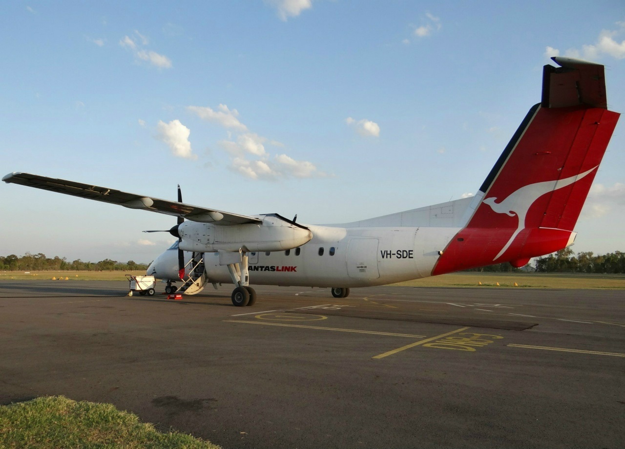 Air Queensland.blogspot: QantasLink de Havilland Dash 8-200 / Q200